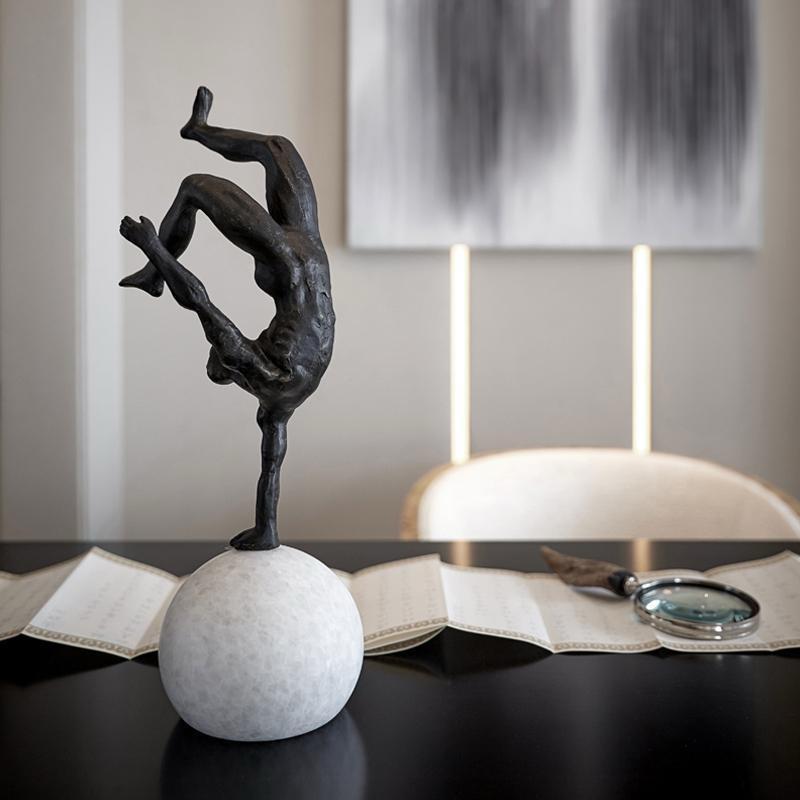 Yoga Acrobatic Figure – Firpo